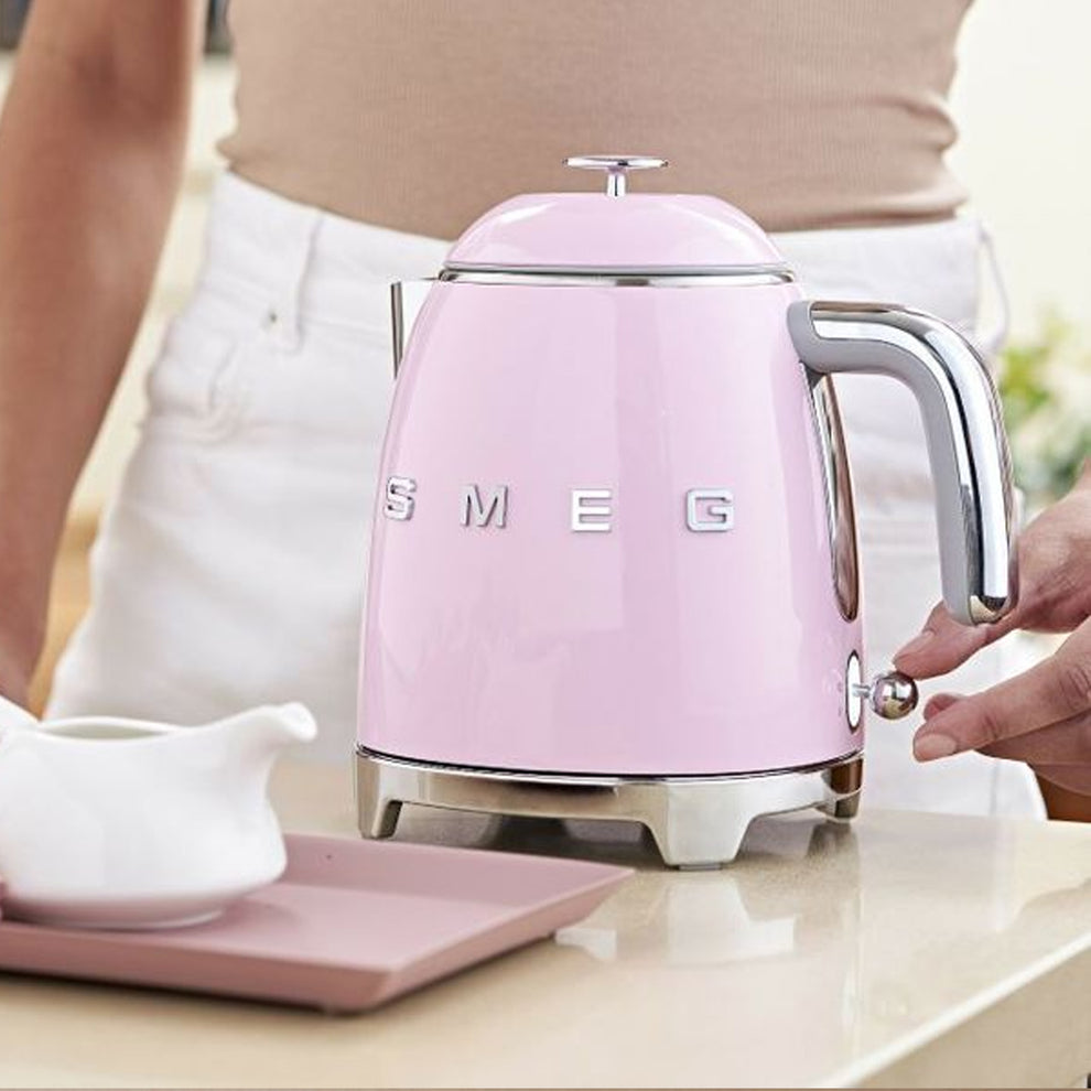 Smeg 50's Style Retro Mini Kettle Pink – The Culinarium